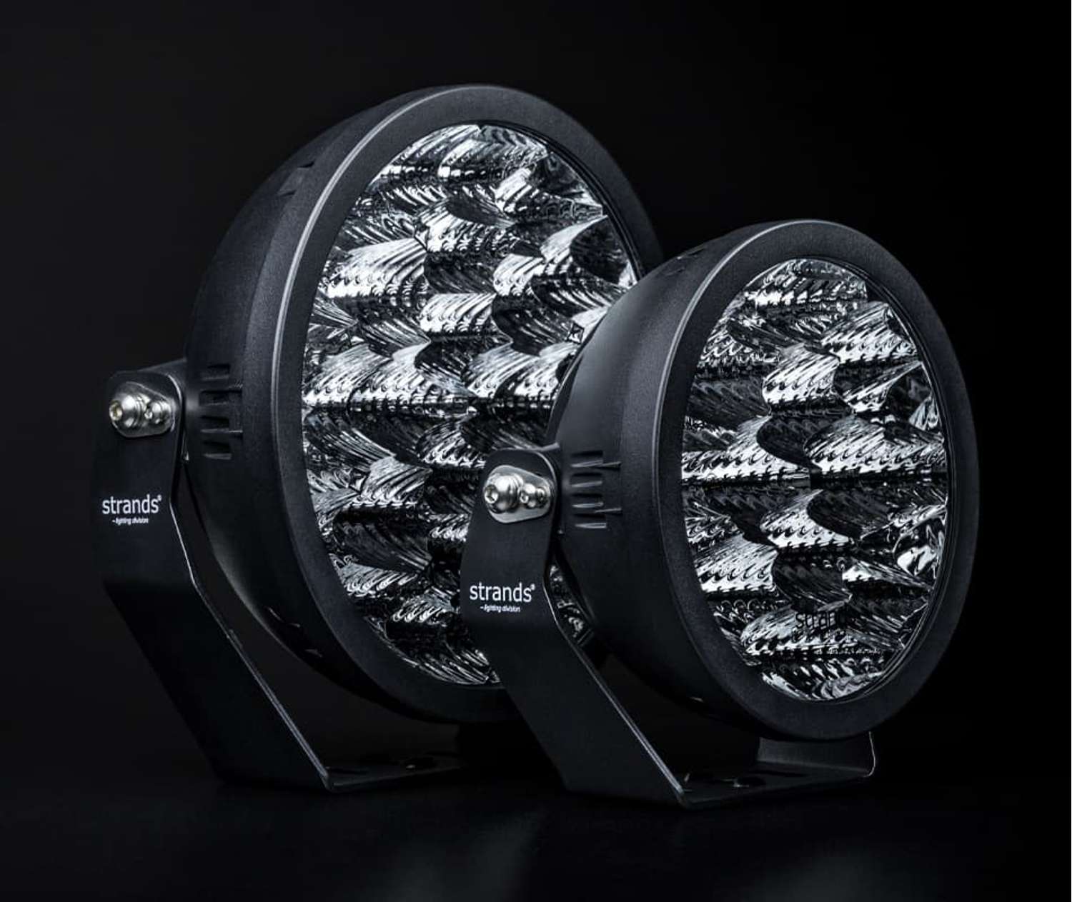 YUKON 2.0 DRIVING LIGHT FLOOD 9" LED - Strands