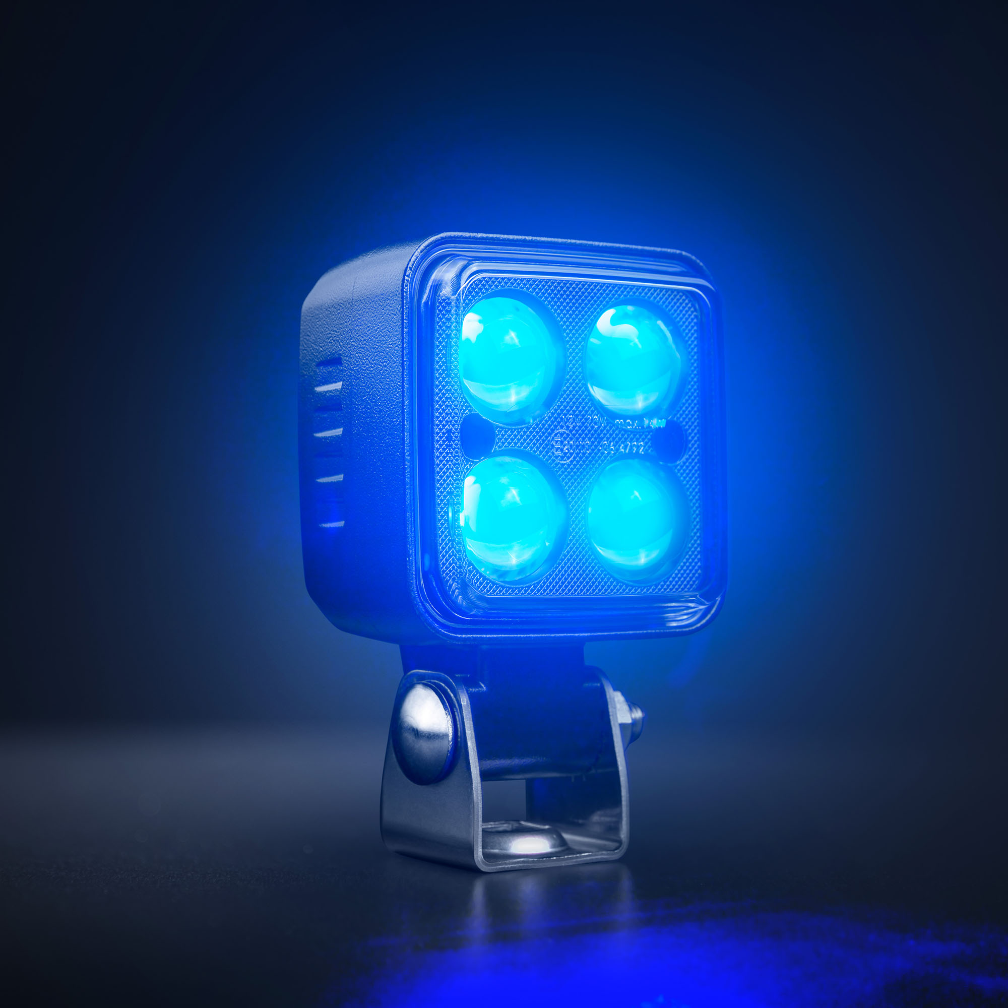 FREEDOM BLUE DOT WORK LIGHT - Strands