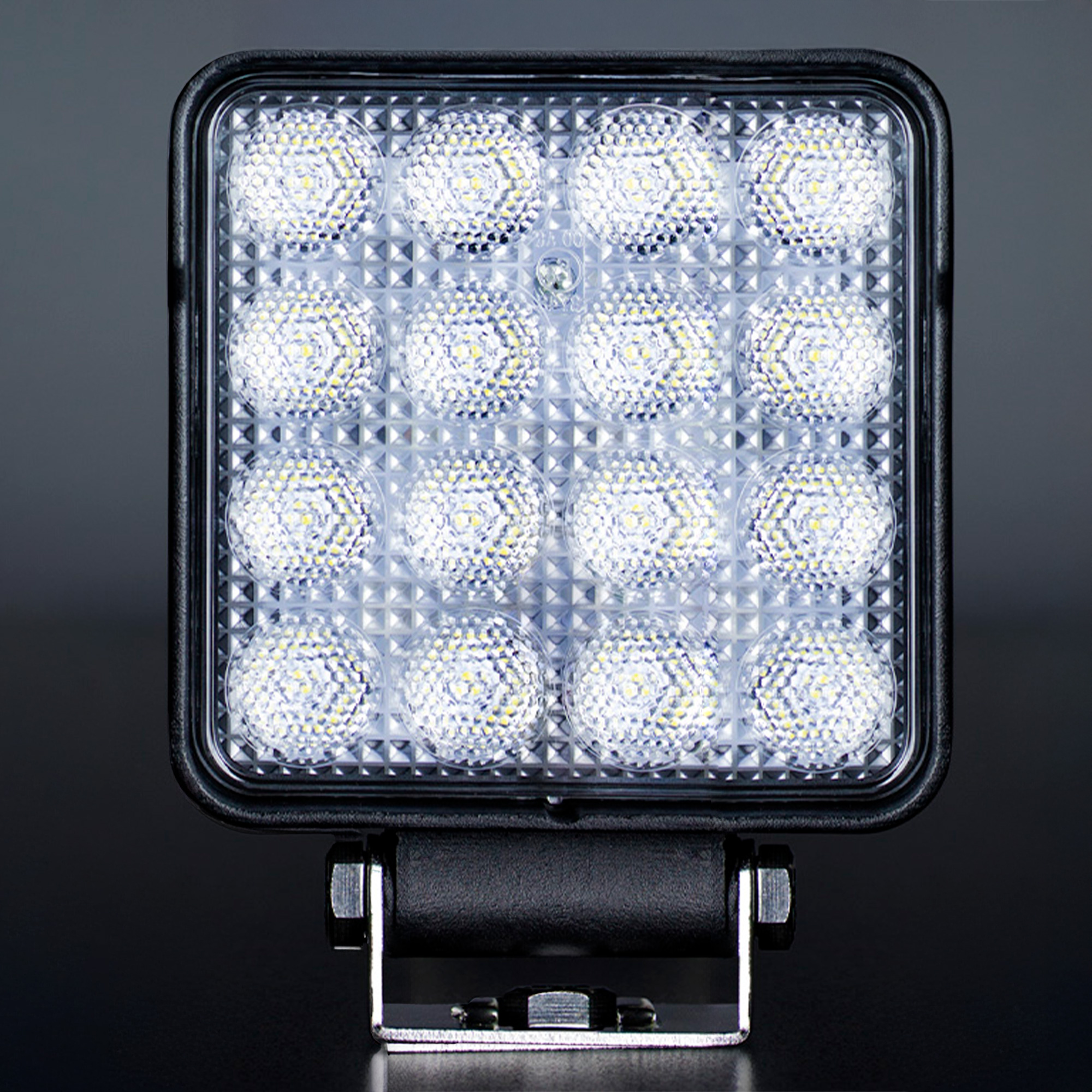 WORK LIGHT/ REVERSING LIGHT SQUARE 25W LED - 10-110V DC - Strands